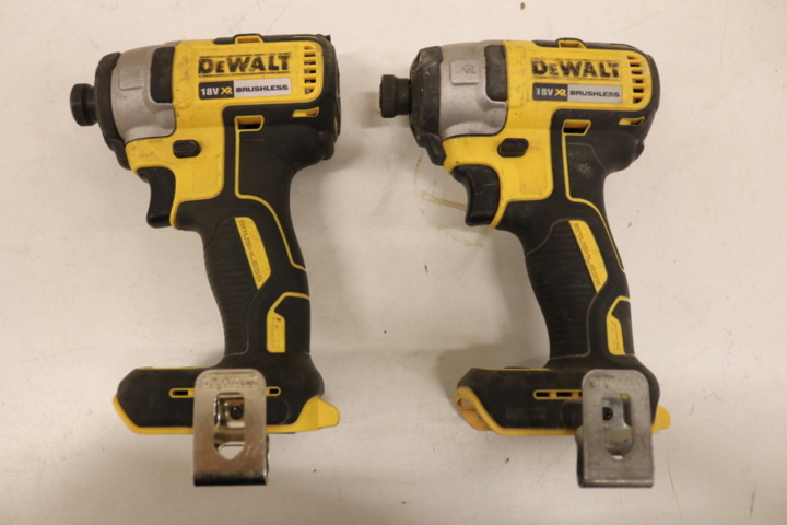 DeWalt package with 2 machines - PS Auction - We value the future ...