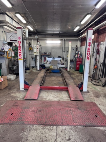 Four-pillar lift 3000 kg - Stenhøj Major - PS Auction - We value the ...