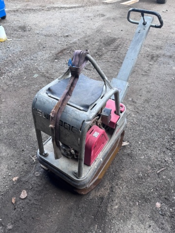 Vibration plate Swepac FB 255, 265 kg - 2017 - PS Auction - We value the future - Largest in net ...