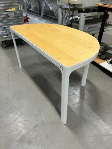 Crescent-shaped table - PS Auction - We value the future - Largest in ...