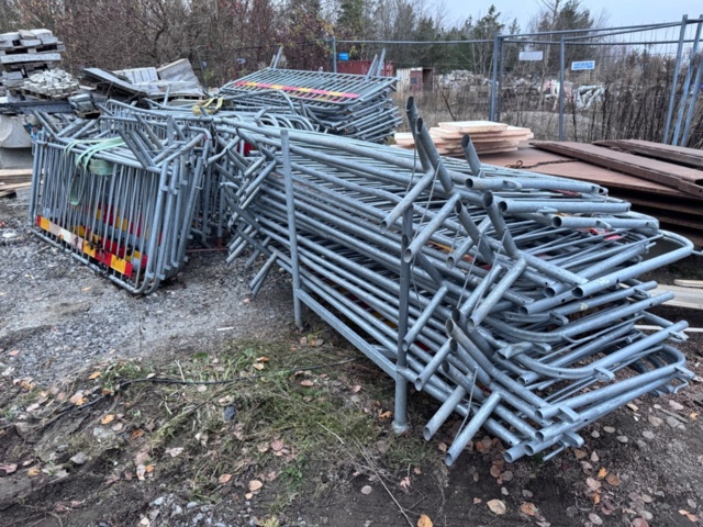 Riot fence/Barrier fence, approx. 50 pcs - PS Auction - We value the ...