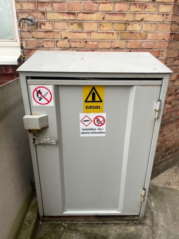 Gas cupboard - PS Auction - We value the future - Largest in net auctions