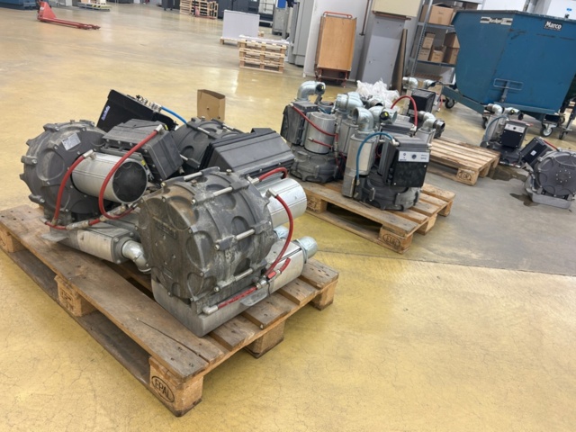 Compressors Becker liquid-cooled 11 pieces, 2021 etc. - PS Auction - We ...