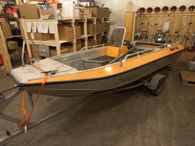 Buster RS with Yamaha 40 HP and trailer 80 km/h - PS Auction - We value ...