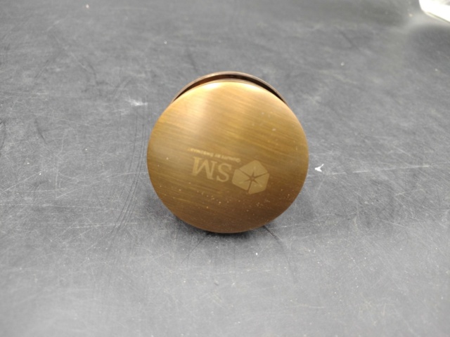 9 bottom valves for wash basins - Shipping included - PS Auction - We ...