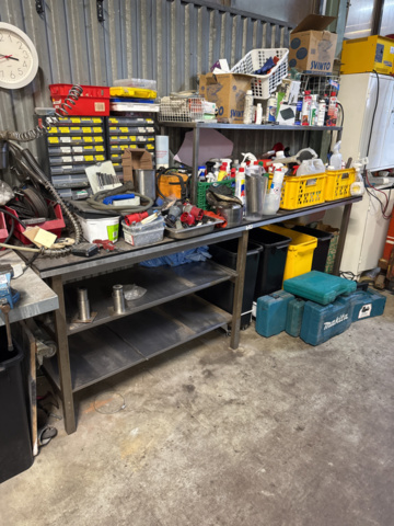 Work bench/slaughter bench with shelves below 250 cm - PS Auction - We ...