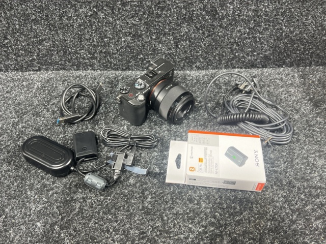 System camera with accessories - Sony ILCE-7C (Alpha 7C) - PS Auction ...