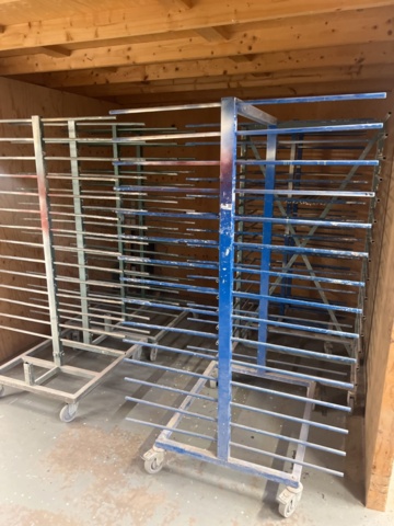 Drying trolleys 5 pcs - PS Auction - We value the future - Largest in ...