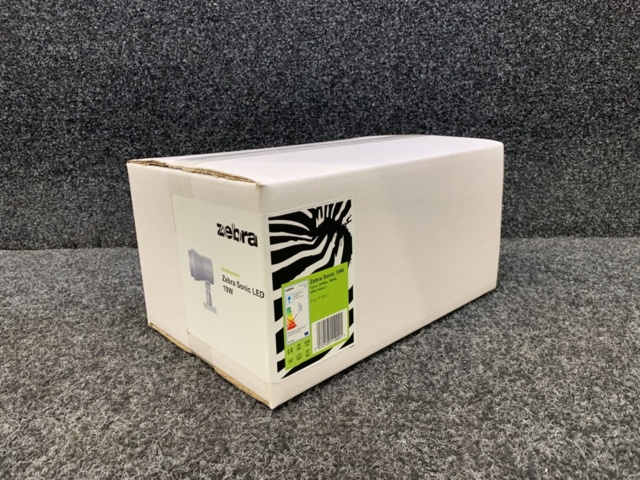 2 pcs Spotlight Zebra Sonic LED 19W 3000K Silver - PS Auction - We ...