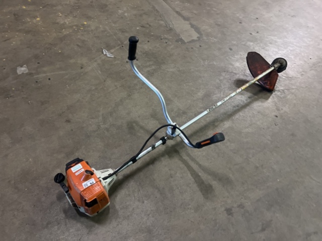 Brushcutter/grass trimmer - Stihl FS 200 - PS Auction - We value the ...