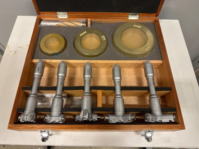 Mitutoyo 368 Series Holtest, measuring instrument (1) - PS Auction - We ...