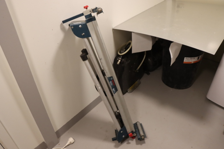 Workbench Bosch GTA 2500 - PS Auction - We value the future - Largest ...