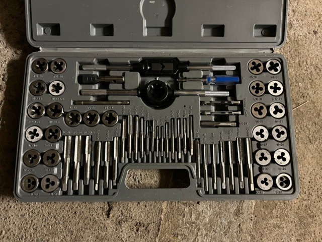 Threading kit and AmPro socket set - PS Auction - We value the future ...