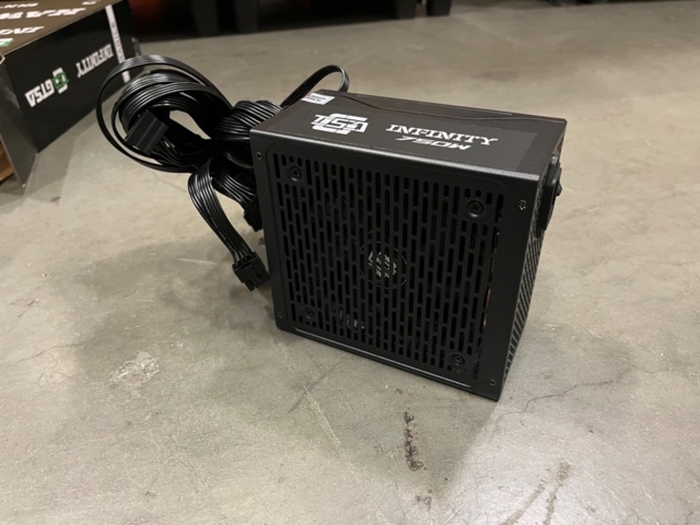 10st GTSA Infinity XT 750W Power Supply för speldatorer - Auktioner ...