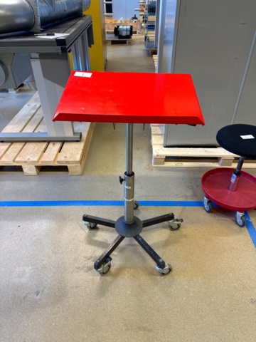 Small workshop table (1) - PS Auction - We value the future - Largest ...