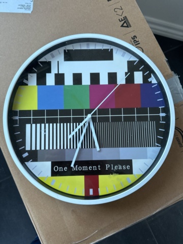 Analog clock - PS Auction - We value the future - Largest in net auctions