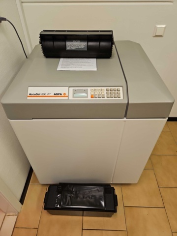 Film photo setter - AGFA AccuSet 800 plus - PS Auction - We value the ...
