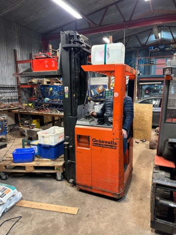BT SR 1.6 L Articulated stacker - PS Auction - We value the future ...