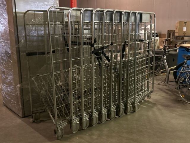 Roll container lattice carts Menigo -9pcs - PS Auction - We value the ...