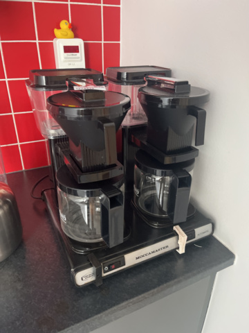 Kitchen utensils - Coffee maker, thermos, toaster and more - PS Auction ...
