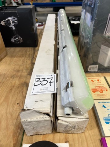 Light tube fixtures - PS Auction - We value the future - Largest in net ...