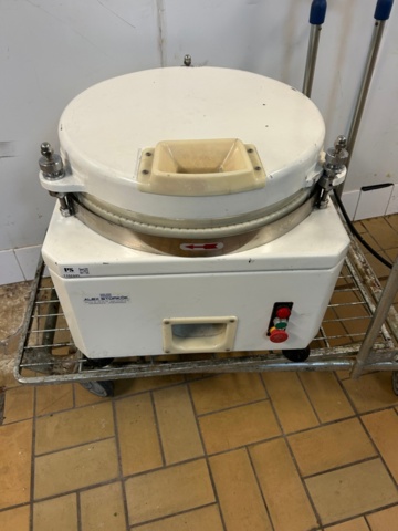 Dough shaper for pizza dough - PS Auction - We value the future ...