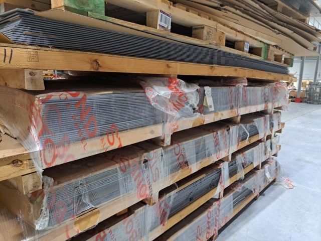 Composite Panel Black Semi-Matt STB-415 FR Stacbond (110) - PS Auction ...