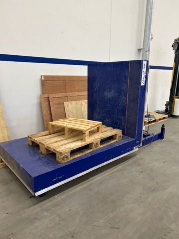 Lifting table Edmo lift, Tilt 90, 2013 - PS Auction - We value the ...