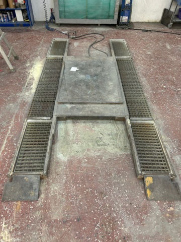 Bil lyft, max 2000kg - Auktioner online - Nätauktioner ...