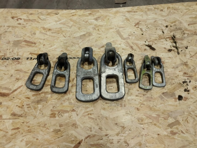 Lifting yoke for concrete blocks - PS Auction - We value the future ...