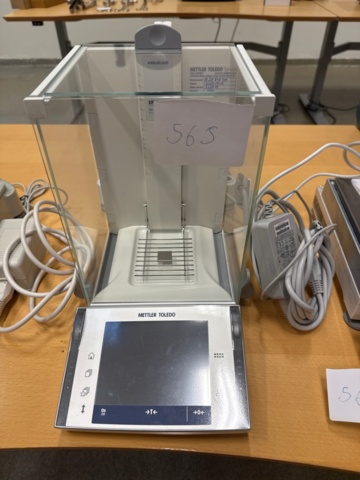 Mettler Toledo XP204, analytical balance - PS Auction - We value the ...