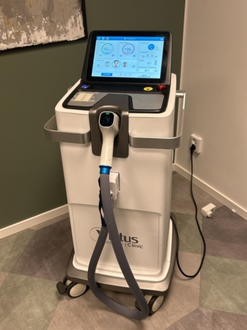 Diode laser/hair removal machine Victus Medical Triodus WLA-01 -2019 ...