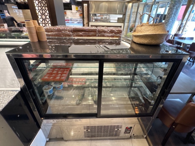 Display fridge Bureca Pastry Counter C1 - PS Auction - We value the ...