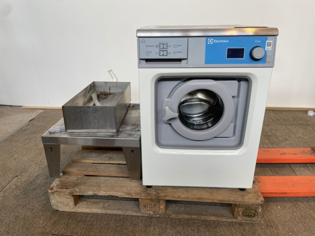 Washing machine Electrolux PW6 (2017) - PS Auction - We value the ...