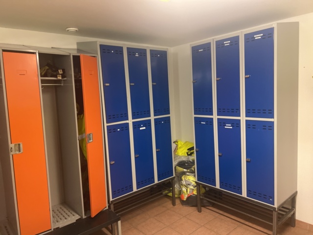 3 lockers - PS Auction - We value the future - Largest in net auctions