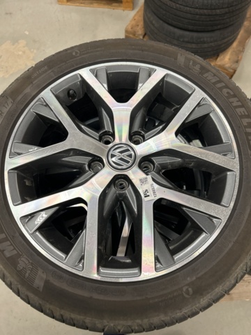 VW original rims 17" with tires (205/50R17) - PS Auction - We value the ...