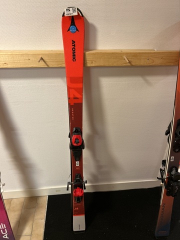 Skidor Atomic - Auktioner online - Nätauktioner & Konkursauktioner | PS ...