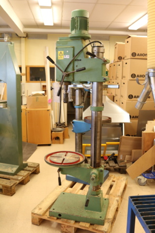 Pillar drilling machine Solberga SE 1425 - PS Auction - We value the ...