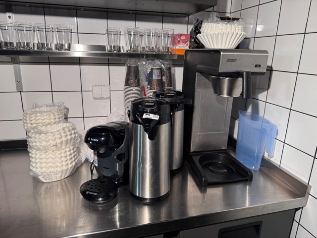 Coffee maker - Bravilor Bonamat TH-001 - PS Auction - We value the ...