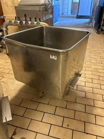 Stainless steel container on wheels - PS Auction - We value the future ...