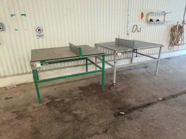 Two saw tables for insulation - PS Auction - We value the future ...