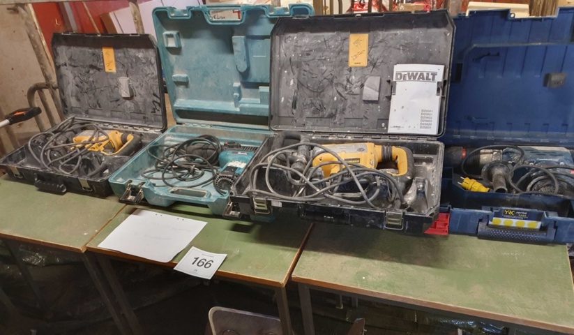 SDS MAX Hammer Drill & Car Hammer - repair items - PS Auction - We ...