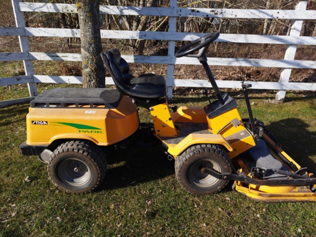 Riding lawn mower, Stiga Park, 12.5 HP, newly serviced - PS Auction ...