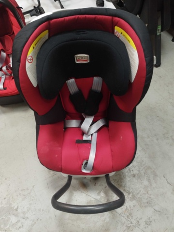 Car seat - Britax, red, carrying handle, 5-point harness - PS Auction ...