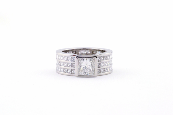 Platinum ring with princess-cut diamonds approx. 2.70 ctw - PS Auction ...