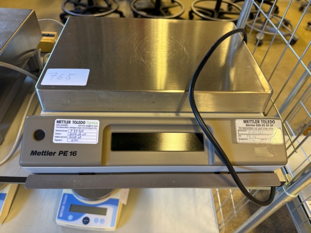 Laboratory scale, Mettler PE 16 - PS Auction - We value the future ...