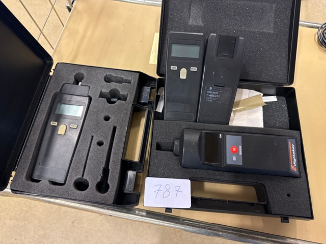 Laser instruments and more, handheld devices - PS Auction - We value ...