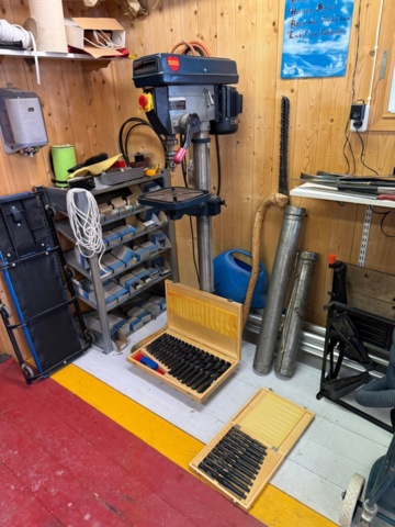 Pillar drilling machine Viper Drill Press 7080-3 incl. 2 boxes of ...