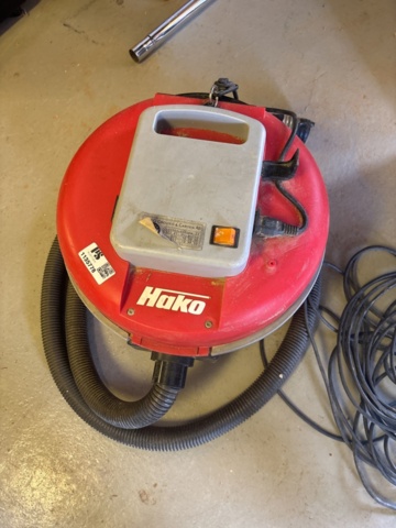 Hako vacuum cleaner - PS Auction - We value the future - Largest in net ...