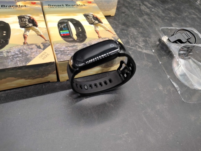 Activity bracelet, 5 pcs, black - Shipping included - PS Auction - We ...